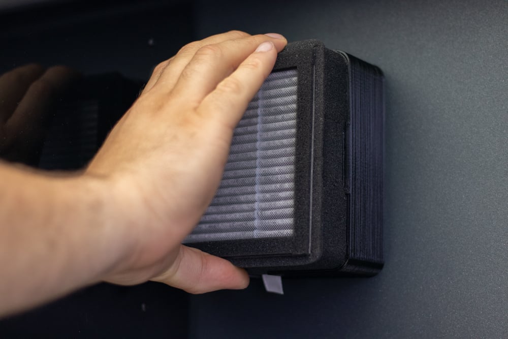 How to Change the HEPA Filter (Epsilon Series)