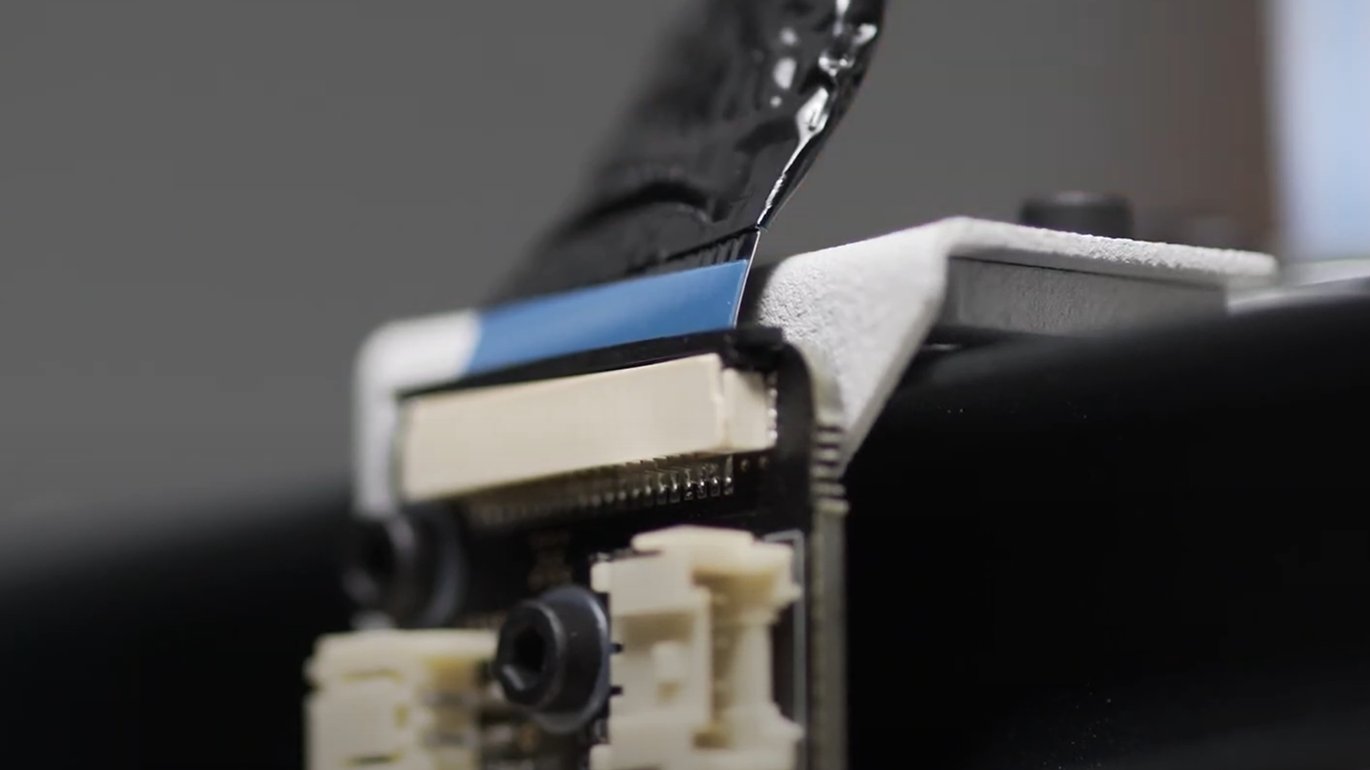 How to check the piezo board's voltage (Epsilon Series)